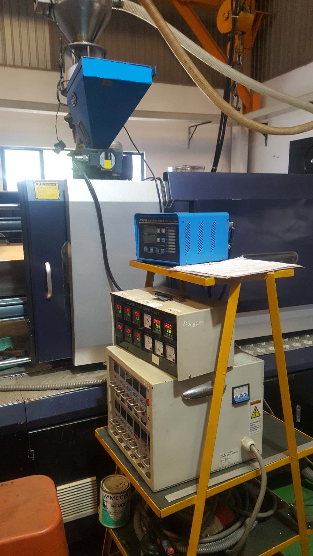 Volumetric doser for injection machine/Volumetric Color mixer for Blow ...